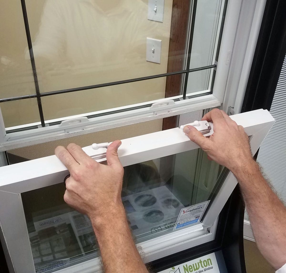 Newton Windows - Vinylmax